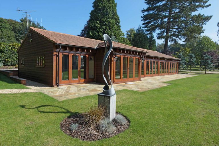 Home Leisure Buildings Built With Hand-Crafted Oak Frames | EHB