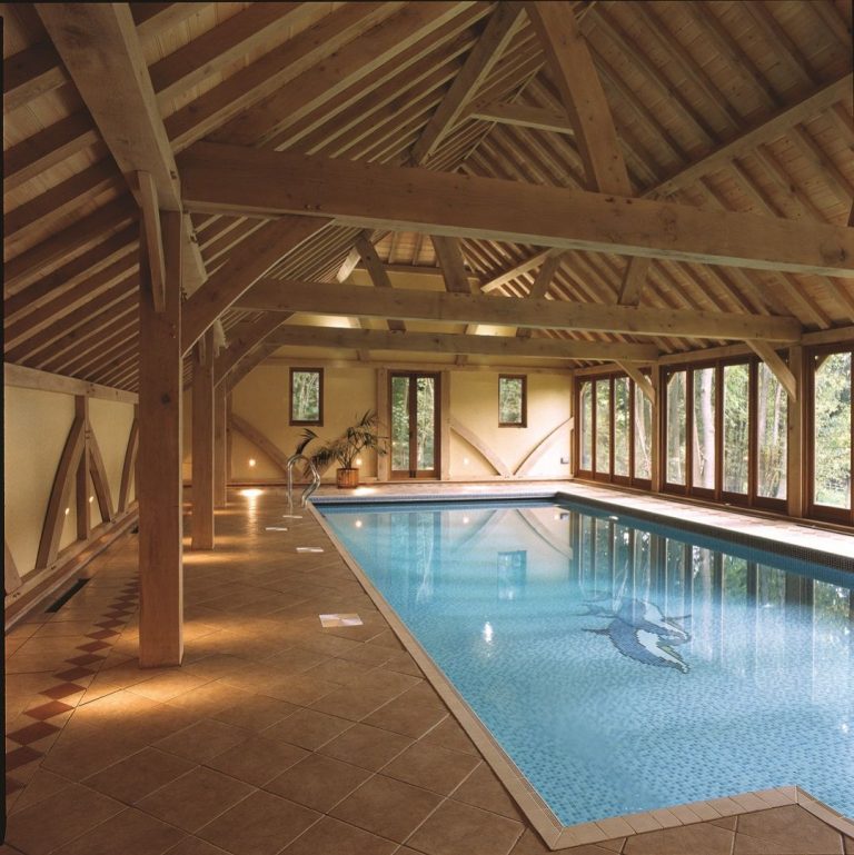 Home Leisure Buildings Built With Hand-Crafted Oak Frames | EHB